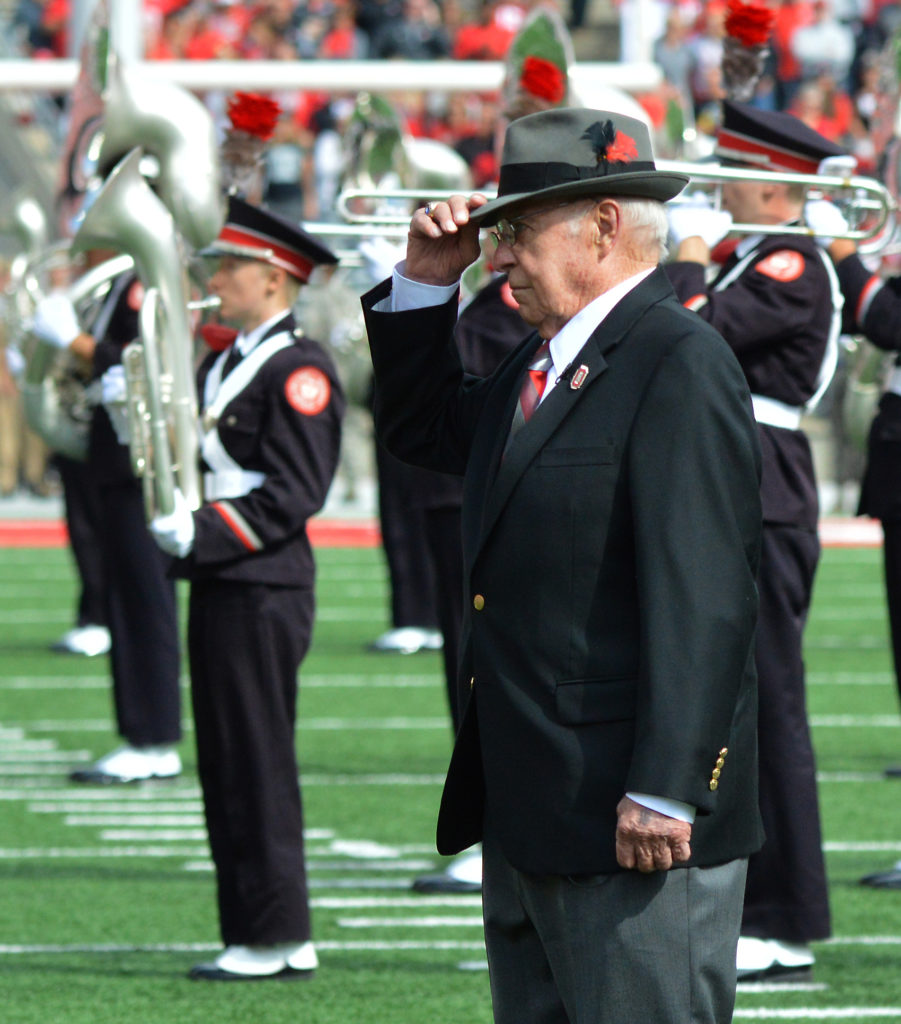Salem football legend Earle Bruce dies | News, Sports, Jobs - Salem News
